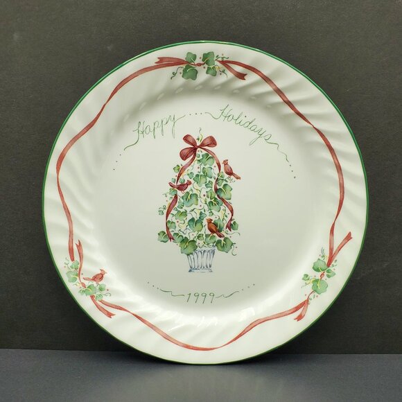 Corelle | Dining | Corelle Callaway Holiday Dinner Plate 999 White ...